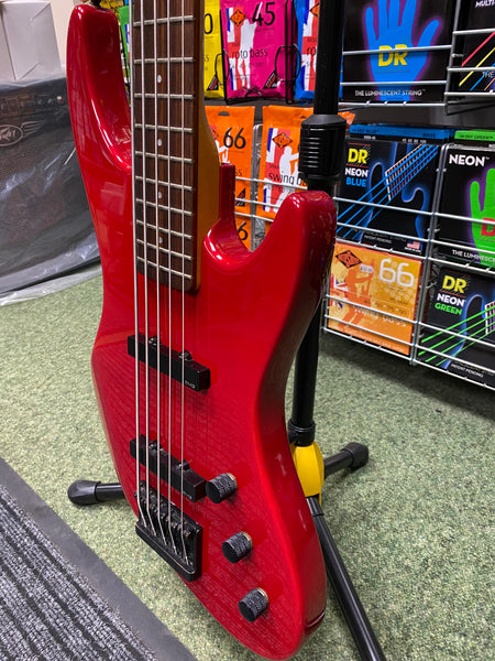 Guild Pilot Pro 5 bass guitar in ferrari red - Made in USA | STARGOAT ...